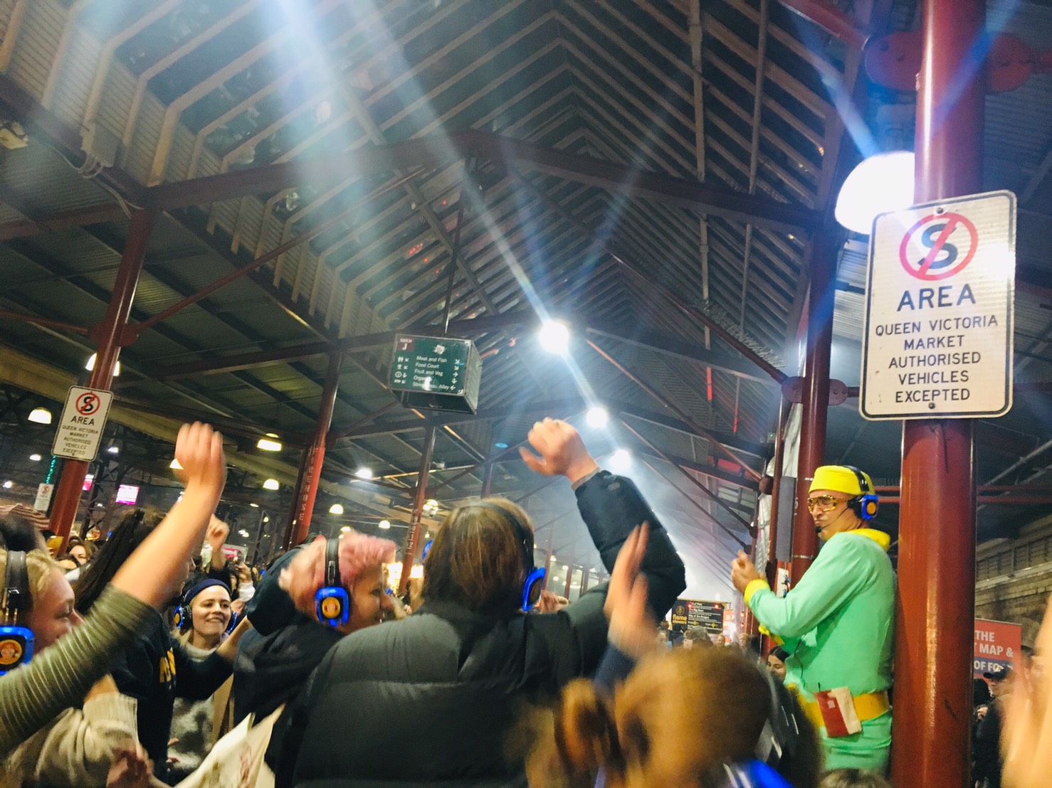 ビクトリア・ウィンターナイトマーケットへ行く♪ - megmoblog