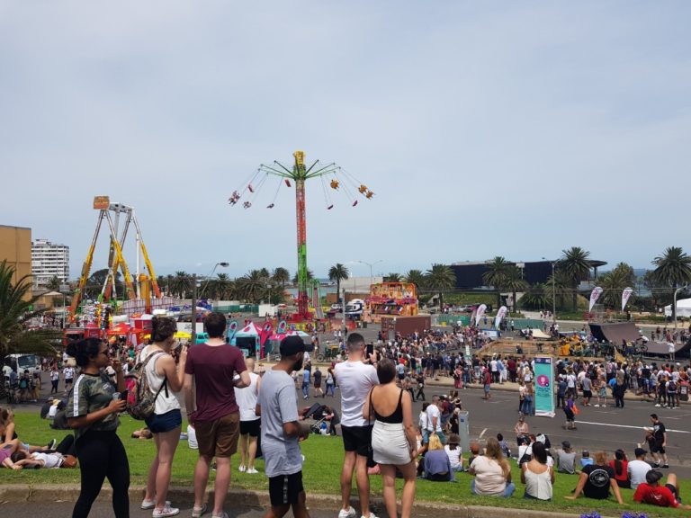 【オーストラリアで夏フェス】セントキルダフェスティバル♪ - megmoblog